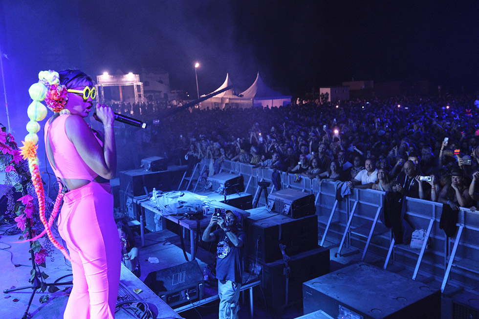 Los ritmos de Bomba Estéreo e Instituto Mexicano del Sonido convencen a ...